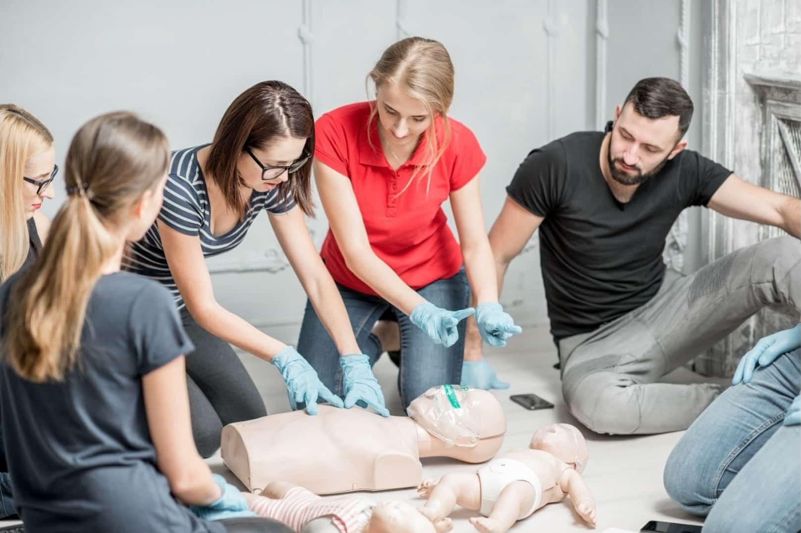 Why Trainers Use Scenario-Based Learning in First Aid Training